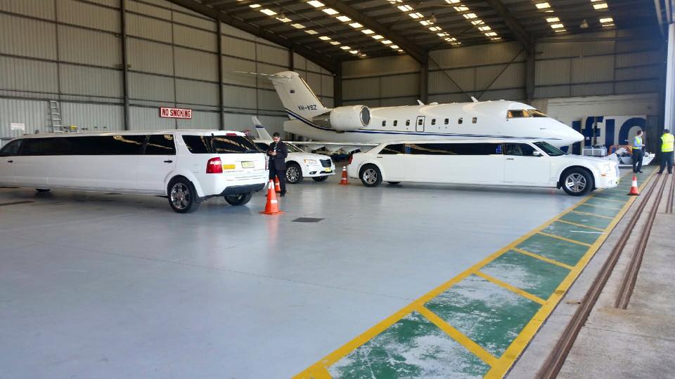 Airport Transfers - Impressive Limousines
